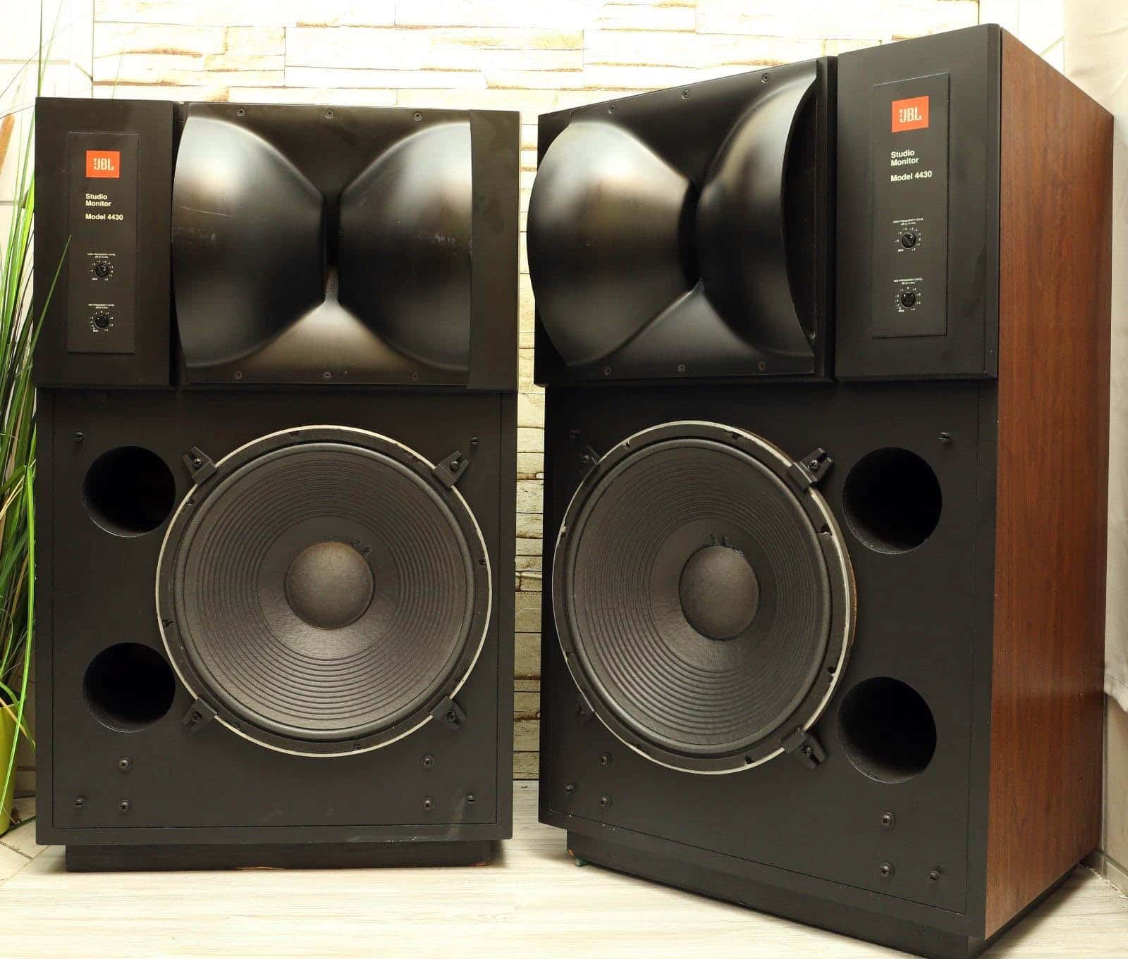 JBL: 4430 - Audiophile News & Music Review