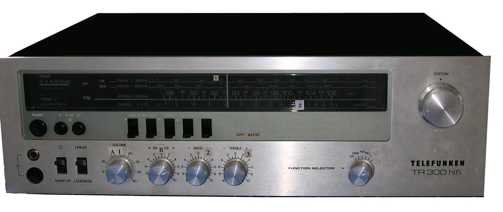 TELEFUNKEN: The TR 300 receiver ... seriously rare in the UK ...