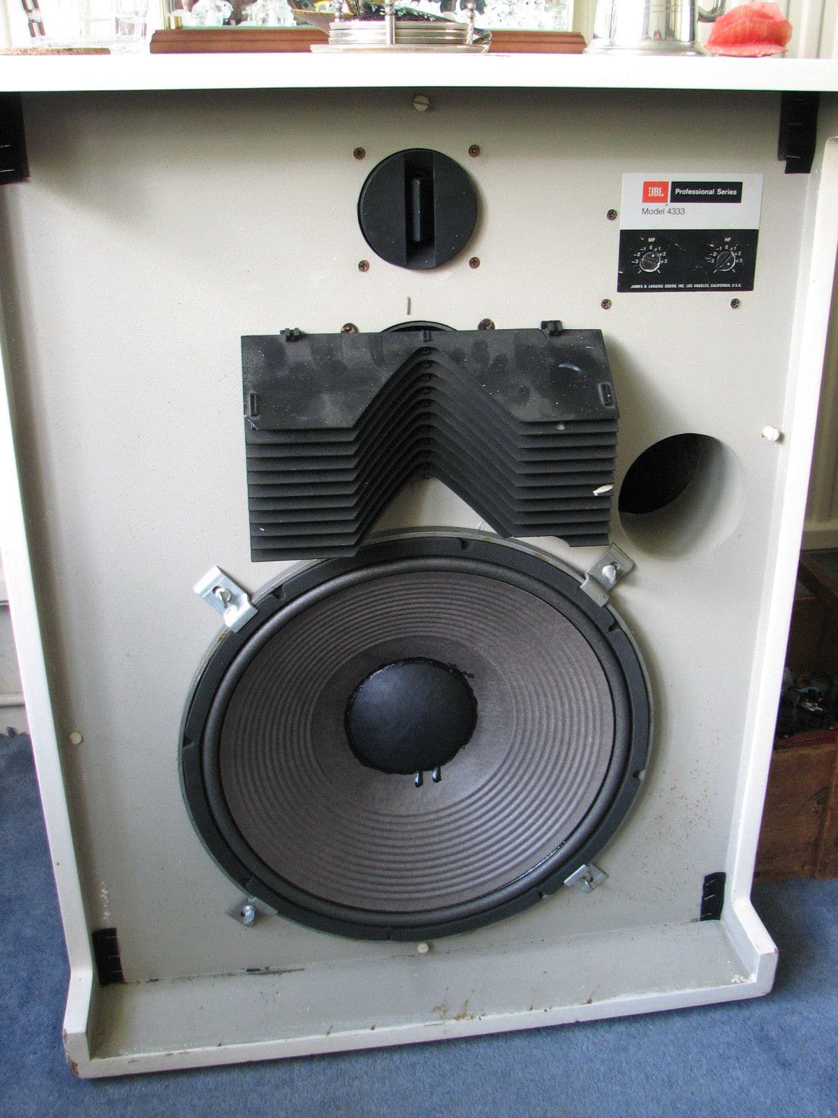 JBL: The 4333 in ..... white - Audiophile News & Music Review